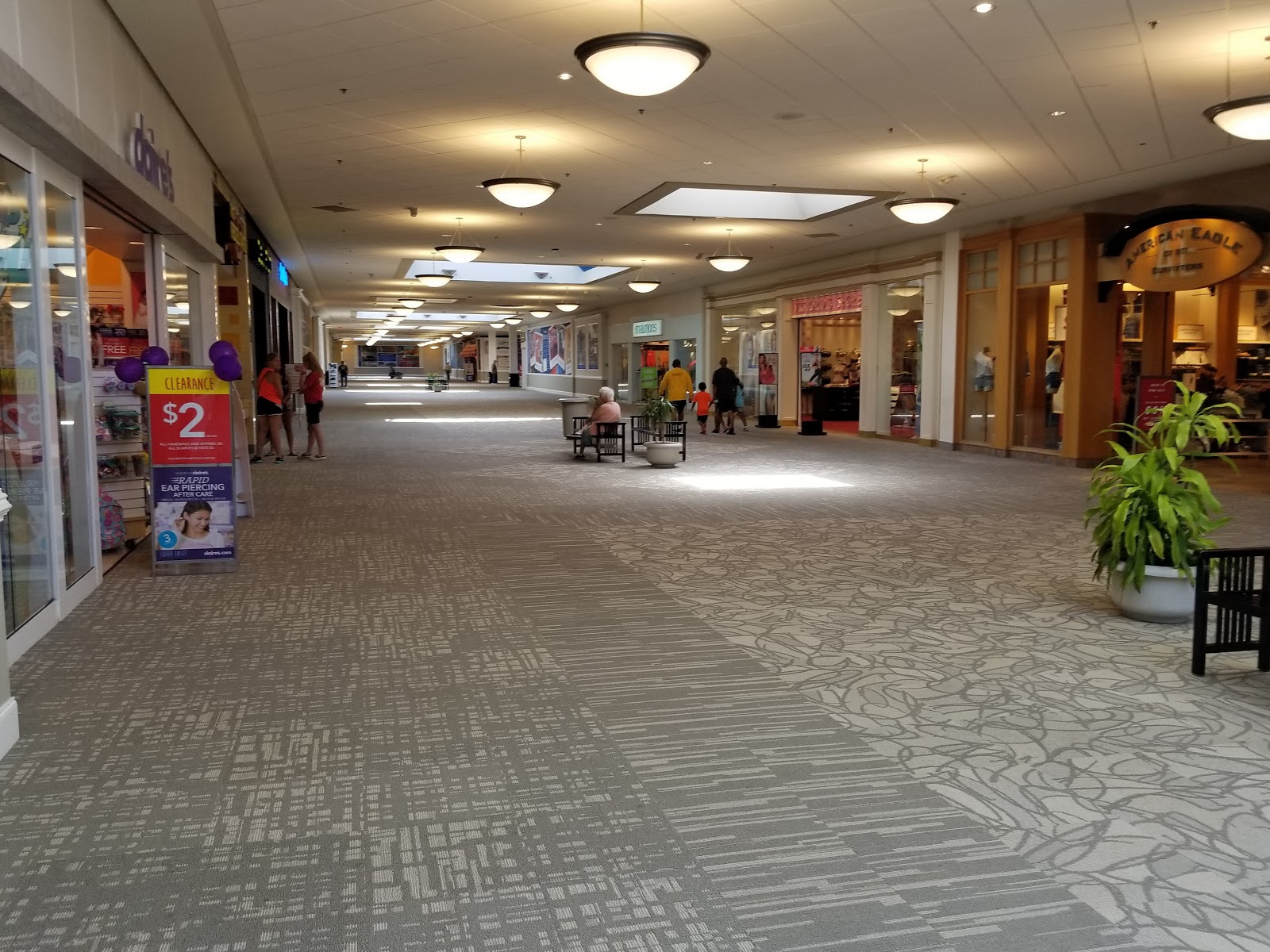 Dead and Dying retail