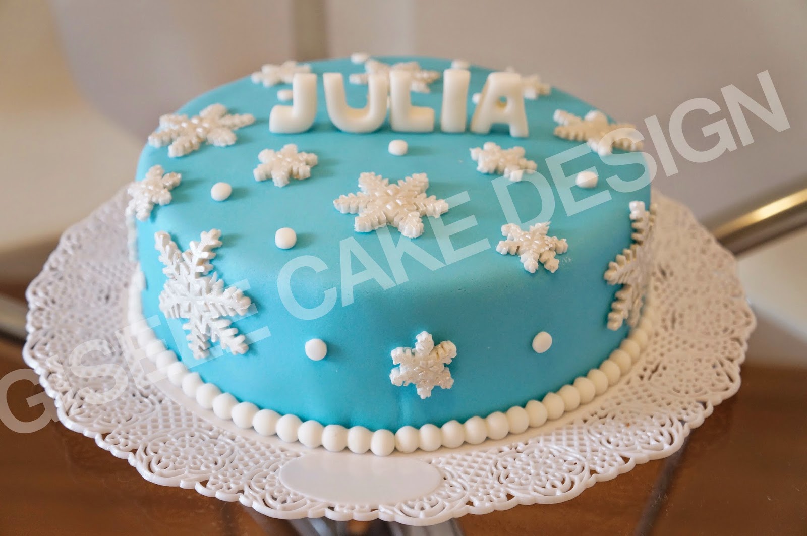 Gisele Cake Design: Bolo Frozen