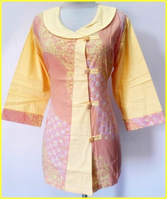 Model baju batik wanita modern warna kuning