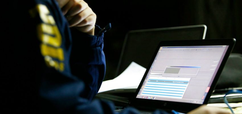 TIPOS DE DELITOS INFORMÁTICOS Y FRAUDES