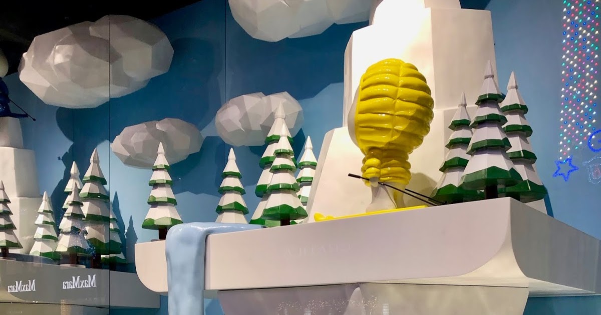 RetailStoreWindows.com: Moncler, London