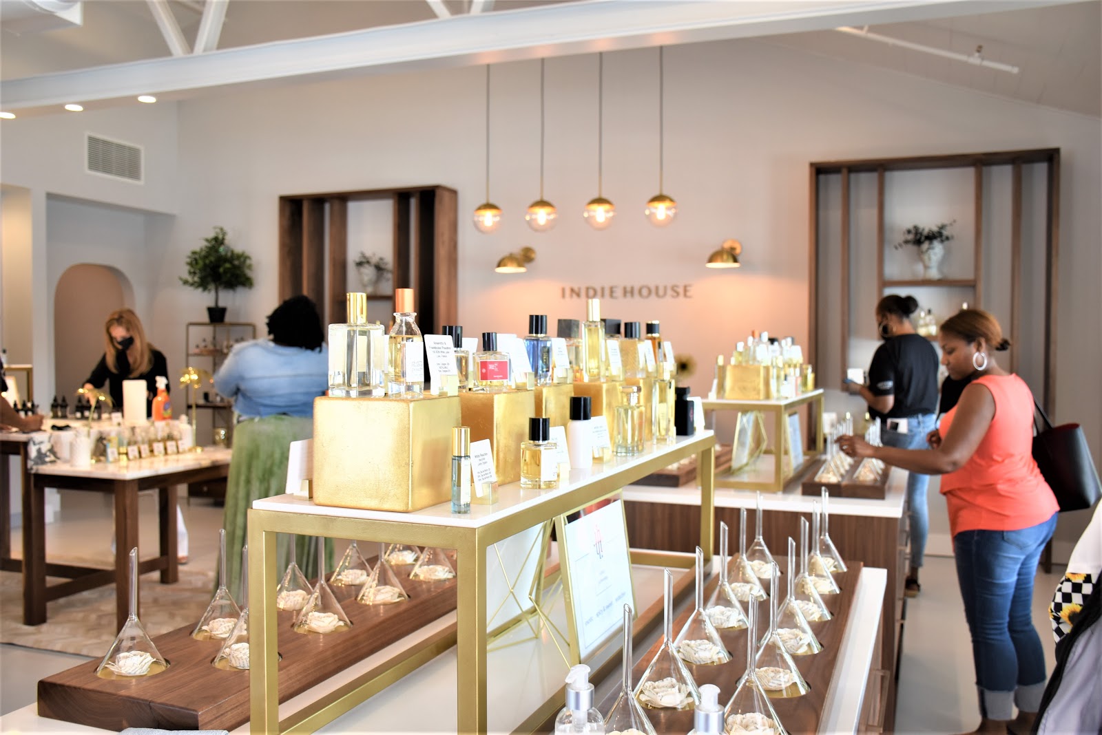 Experience Scents from Around the World at INDIEHOUSE Modern Fragrance ...
