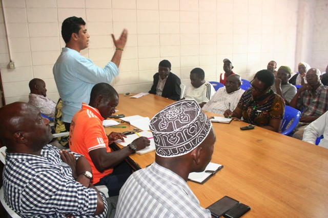 KATA YA KIVUKONI SHARIK CHOUGHULE AKUTANA NA KUZUNGUMZA NA VIONGOZI WA ...