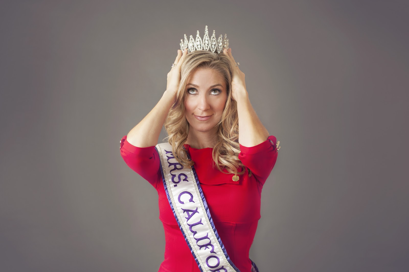 Mrs California International 2013: Headshots take a village... sometimes!