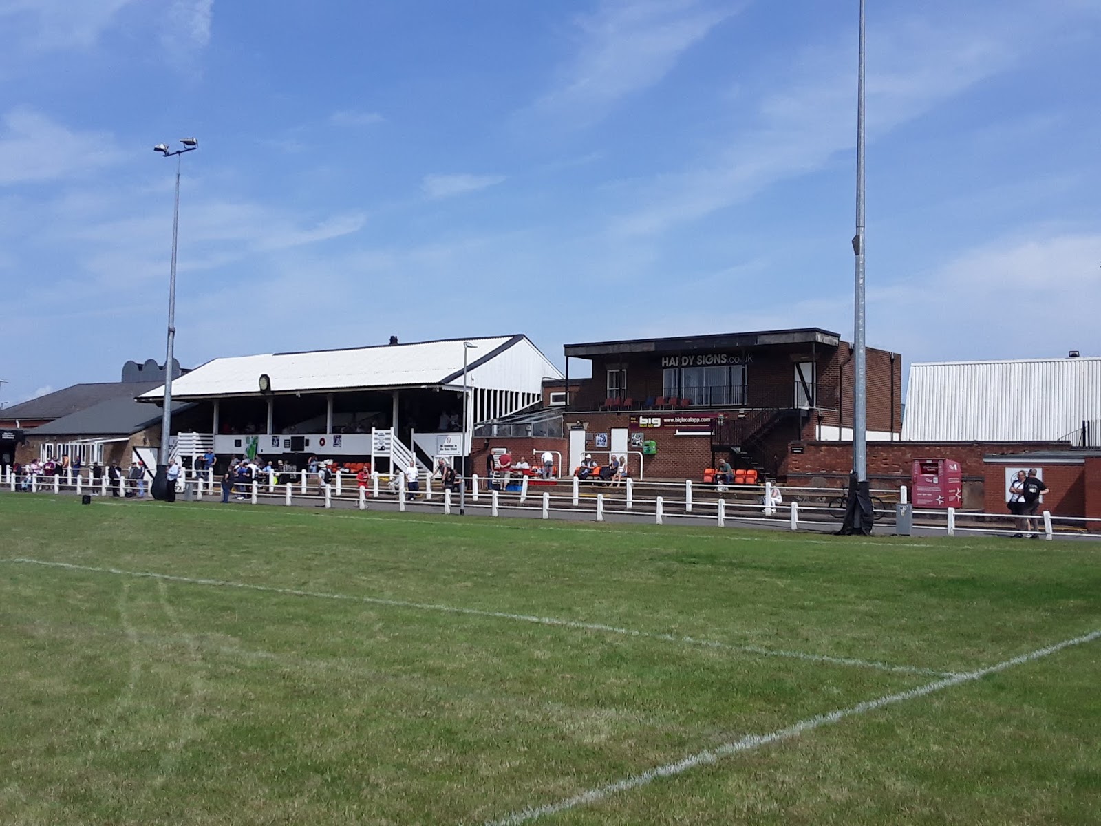 Heed Hopper: 690 Peel Croft