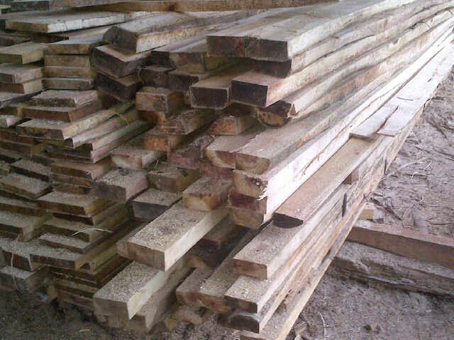 Jual Kayu: Kayu Bekisting, Kaso, Balok, Papan dan Reng