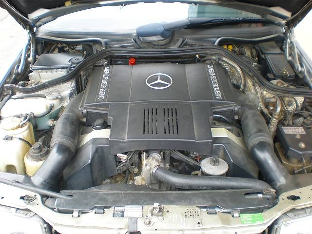 Mercedes-Benz E500 W124 Silver Japan | BENZTUNING