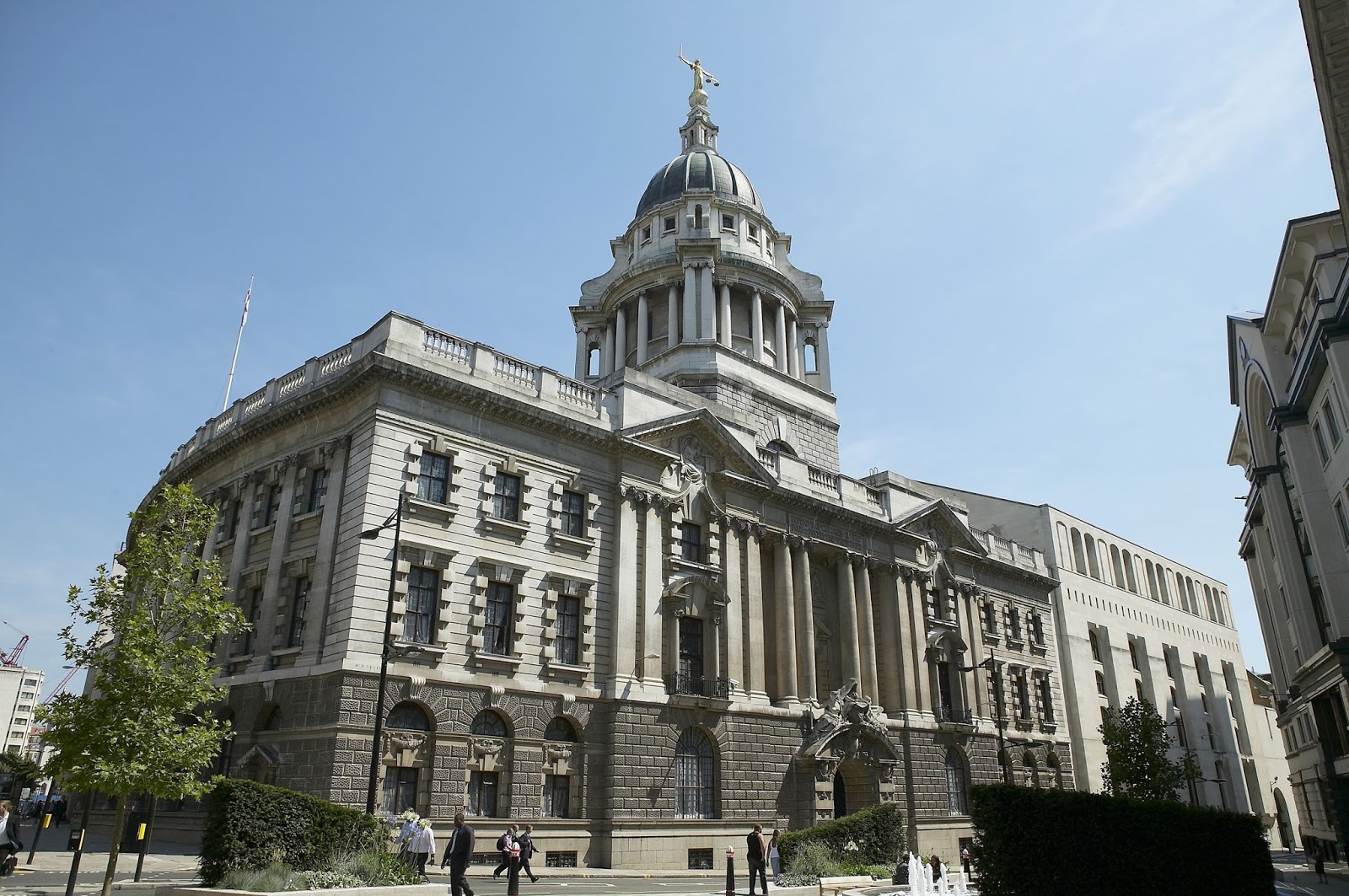 Square Mile News: Old Bailey: Worst Customer Service In London