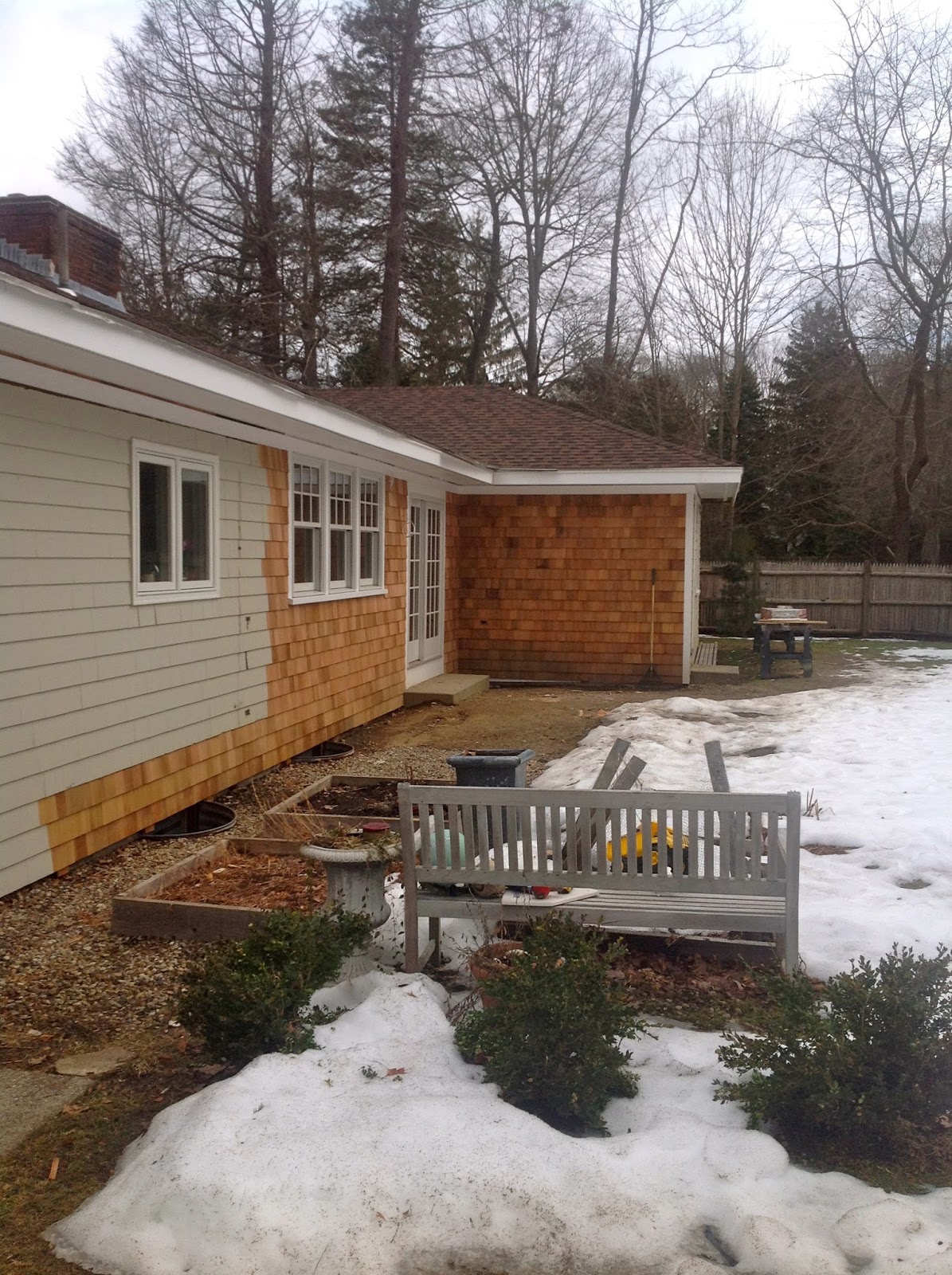 GORGEOUS SHINY THINGS: The Curbside Patio Set Score