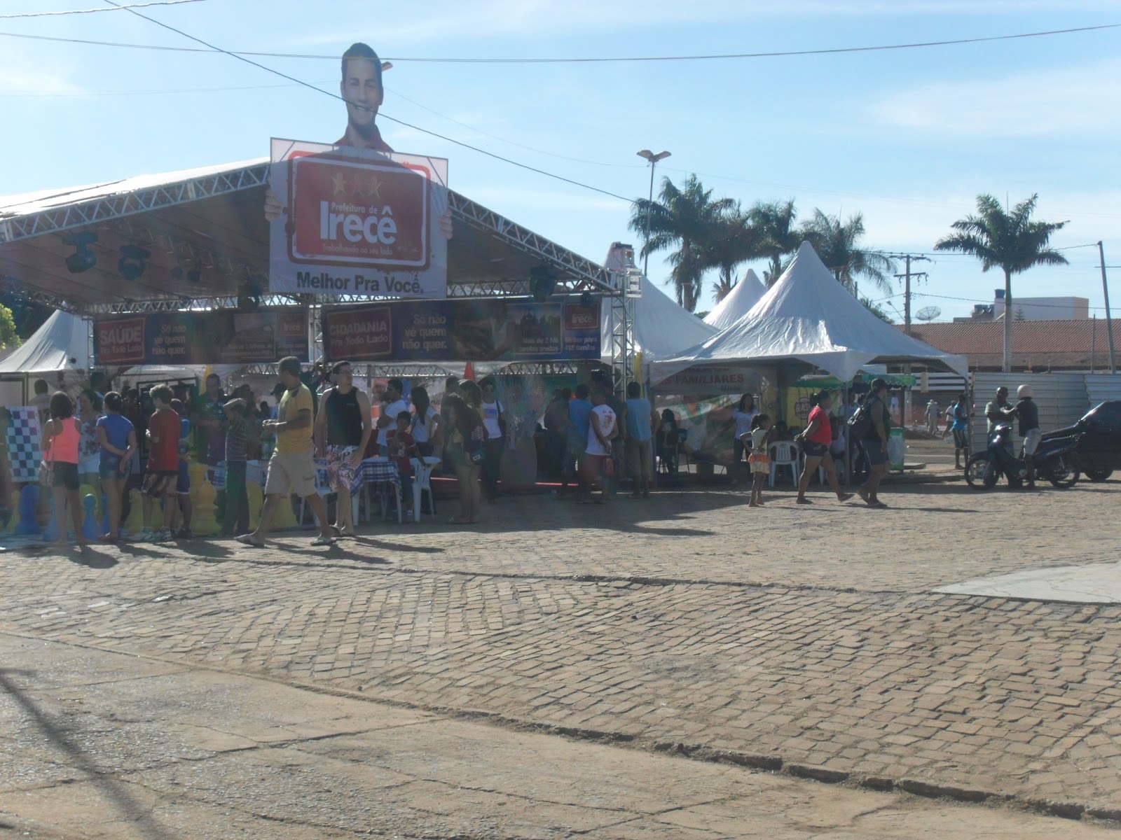 CRAS - Irecê: Irecê, 79 anos. Parabéns!