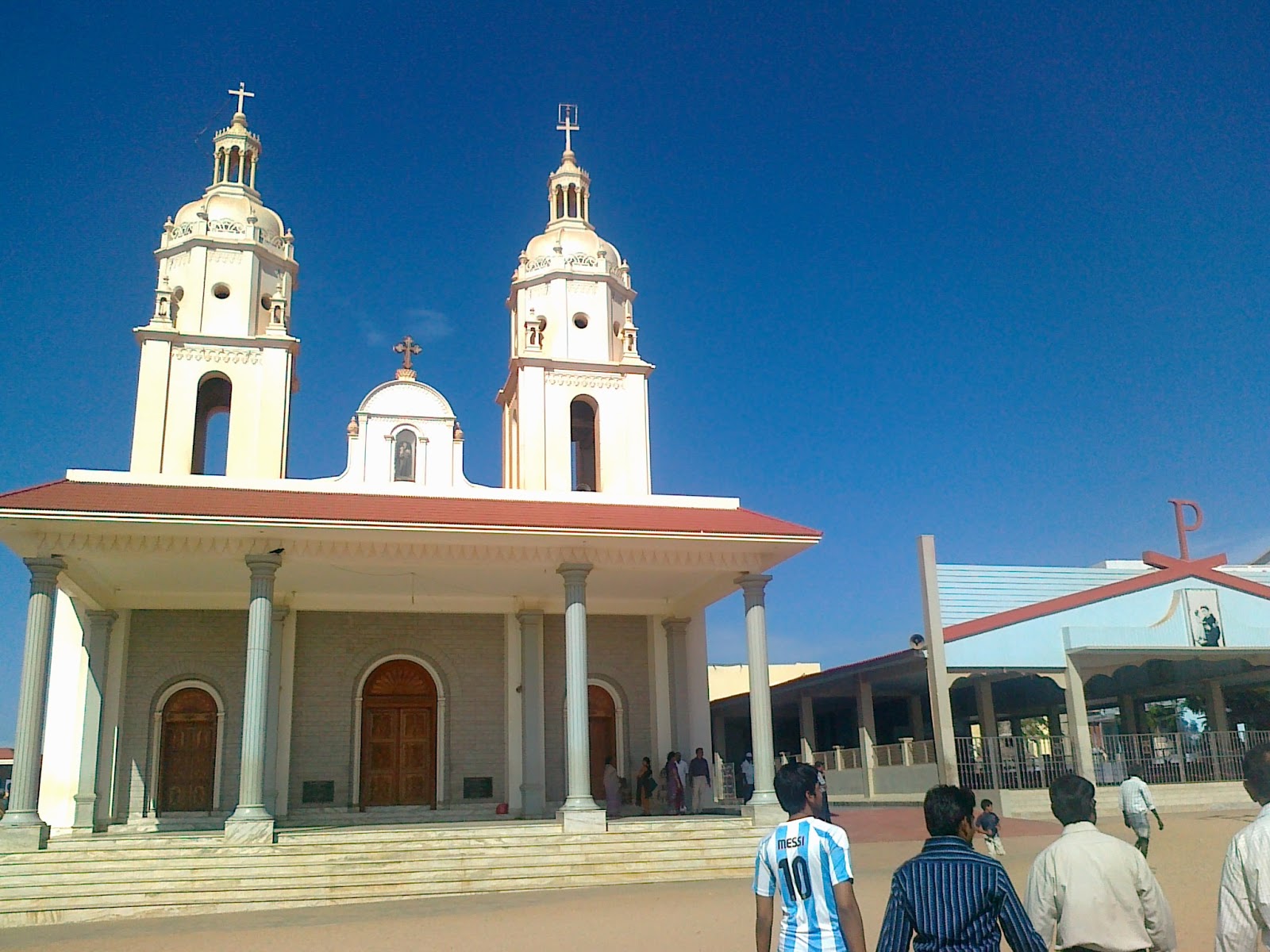 Tamilnadu Tourism: St. Antony's Church, Uvari, Thirunelveli
