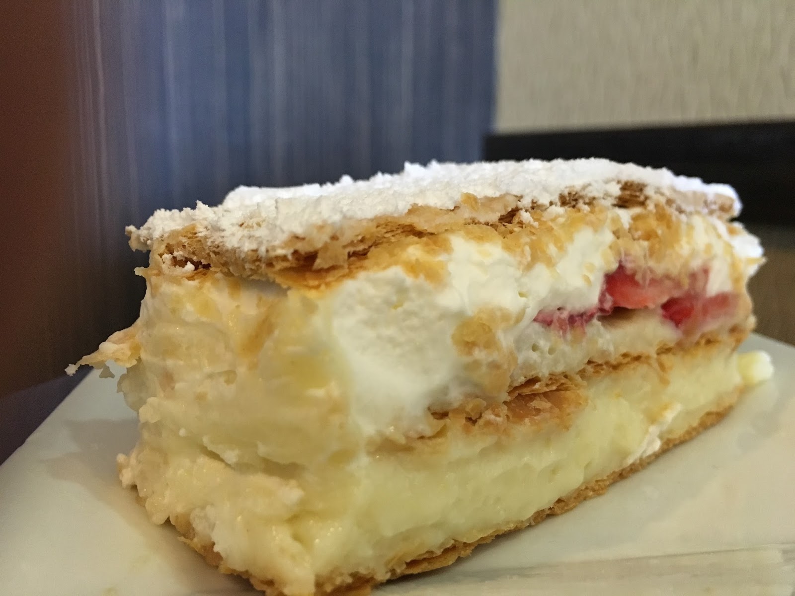 EpicureNetwork.com: Via Veneto Bakery and Italian Deli Milhojas