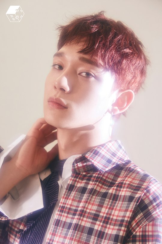 Exos Chen Announces That His Girlfriend Is Pregnant And That He Will Be Marrying Her