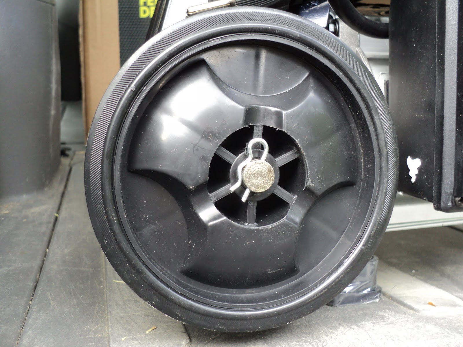 Rouge River Workshop: YardWorks 4-Ton Log Splitter 060-3823-0