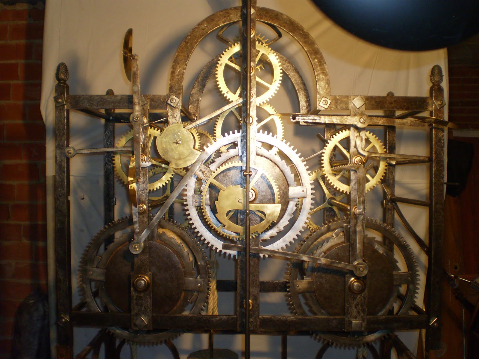 CARILLÓN: A unos minutos de la Edad Moderna