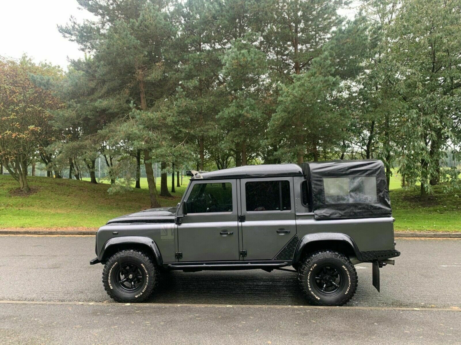 Landrover Defender: Land Rover Defender 110 td5 double cab pickup rare ...