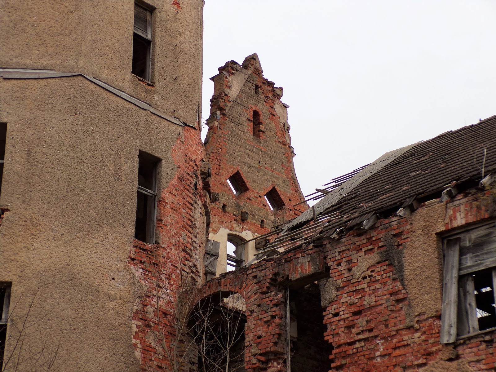 Latvijas muižas un pilis un citas interesantas vietas: Veckārķu muiža ...