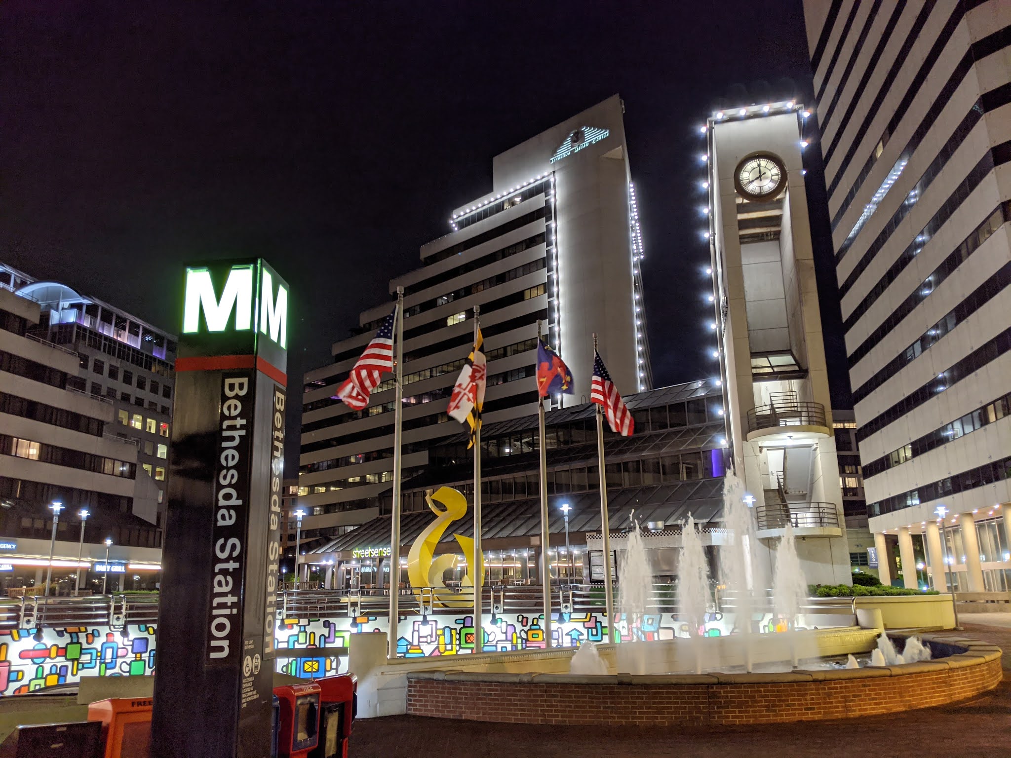 Robert Dyer @ Bethesda Row: Bethesda fountains come alive for summer ...
