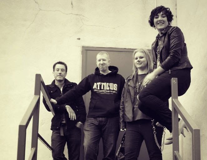 Redcar, North Yorkshire, UK.: Voodoo (Classic Rock Covers Band), Friday ...