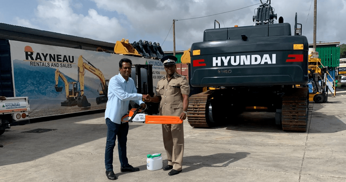 Rayneau -The Store of the Future: Rayneau Gajadhar Assists the Special ...