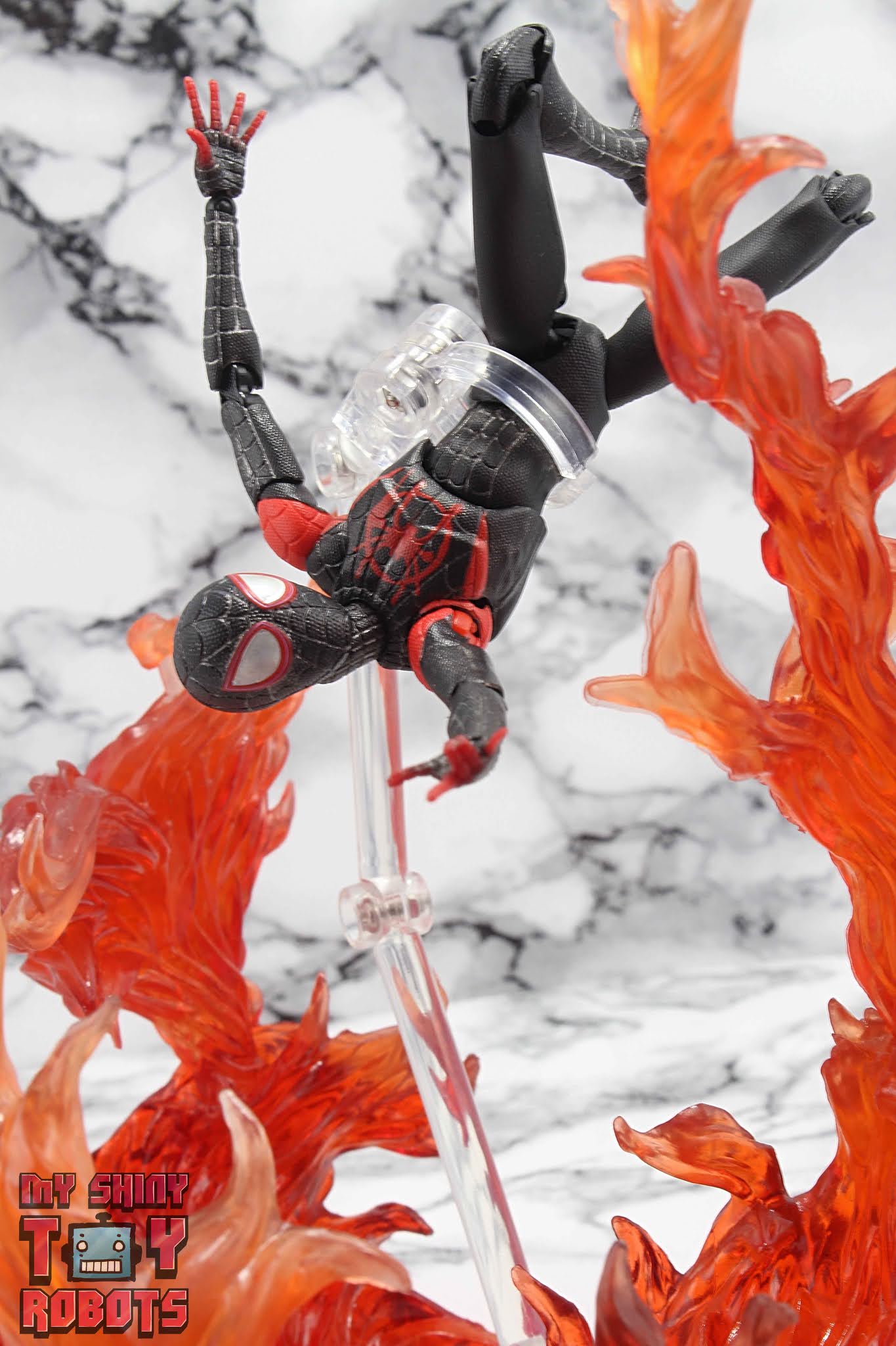 My Shiny Toy Robots: Toybox REVIEW: MAFEX Spider-Man (Miles Morales)