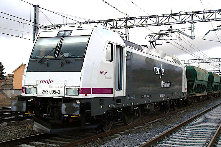 Trenes y tiempos: Las tracciones térmica y eléctrica en RENFE (): Las Traxx entran en escena ...