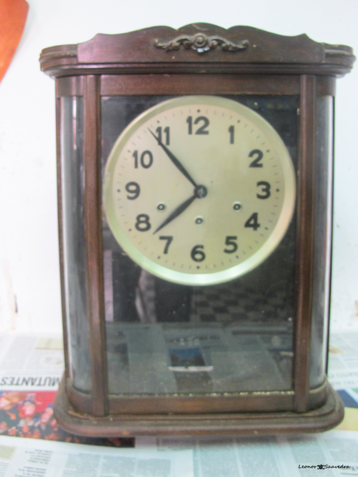 ": Antes y después de un reloj