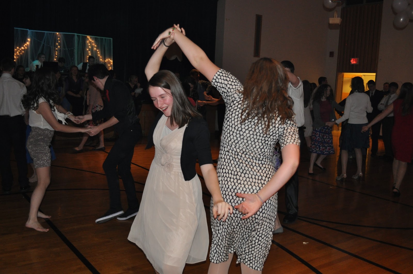 From Heaven and Earth: SOME MORMON DANCE FUN!