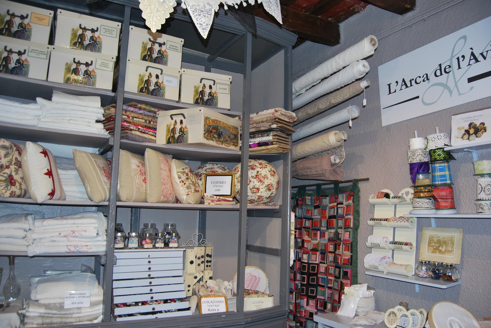 Algo más que tela: Tiendas Vintage en Barcelona.12: L' arca de l'àvia