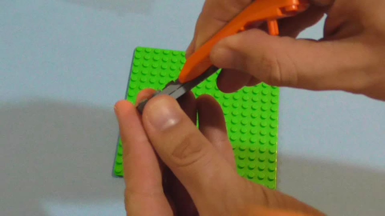 LEGOTOMY: How to separate stuck Lego bricks? LEGO 630 brick separator tool