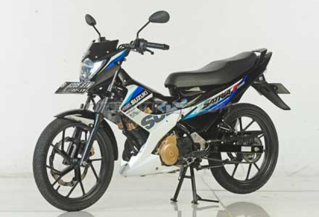 Seputar Sepeda Motor: Sejarah Motor Suzuki Satria di Indonesia