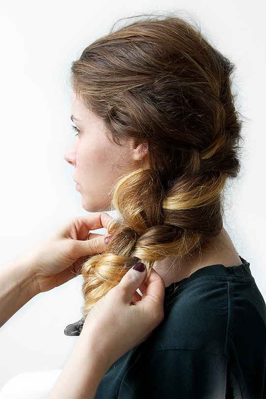 Visual Fashionist: ||Capelli-DIY|| Tutorial, treccia laterale: come si fa