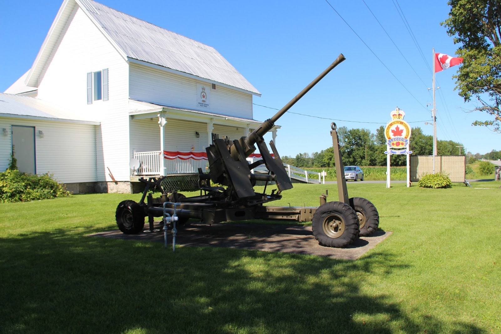 Memorials in Ottawa: Anti-Aircraft Gun & World War I Mortar
