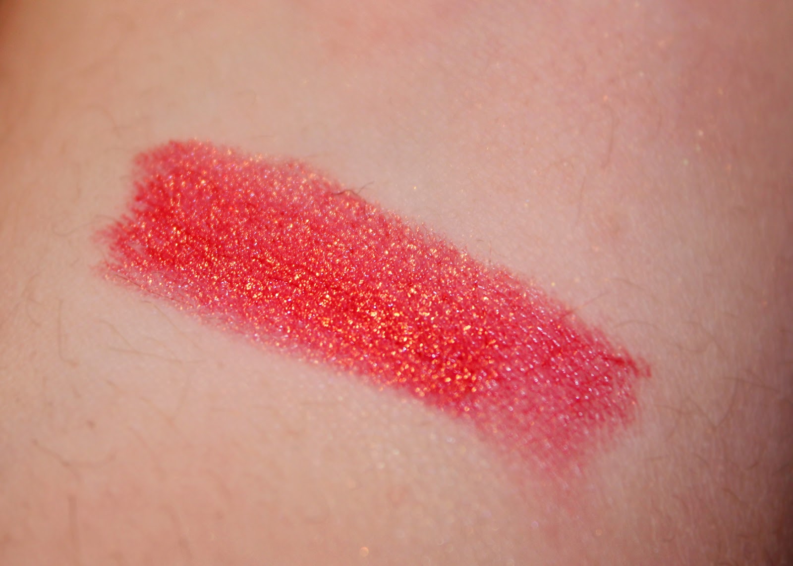 Izzy's Daily Dose: MAC Year of the Snake Lipstick Review & Swatches ...