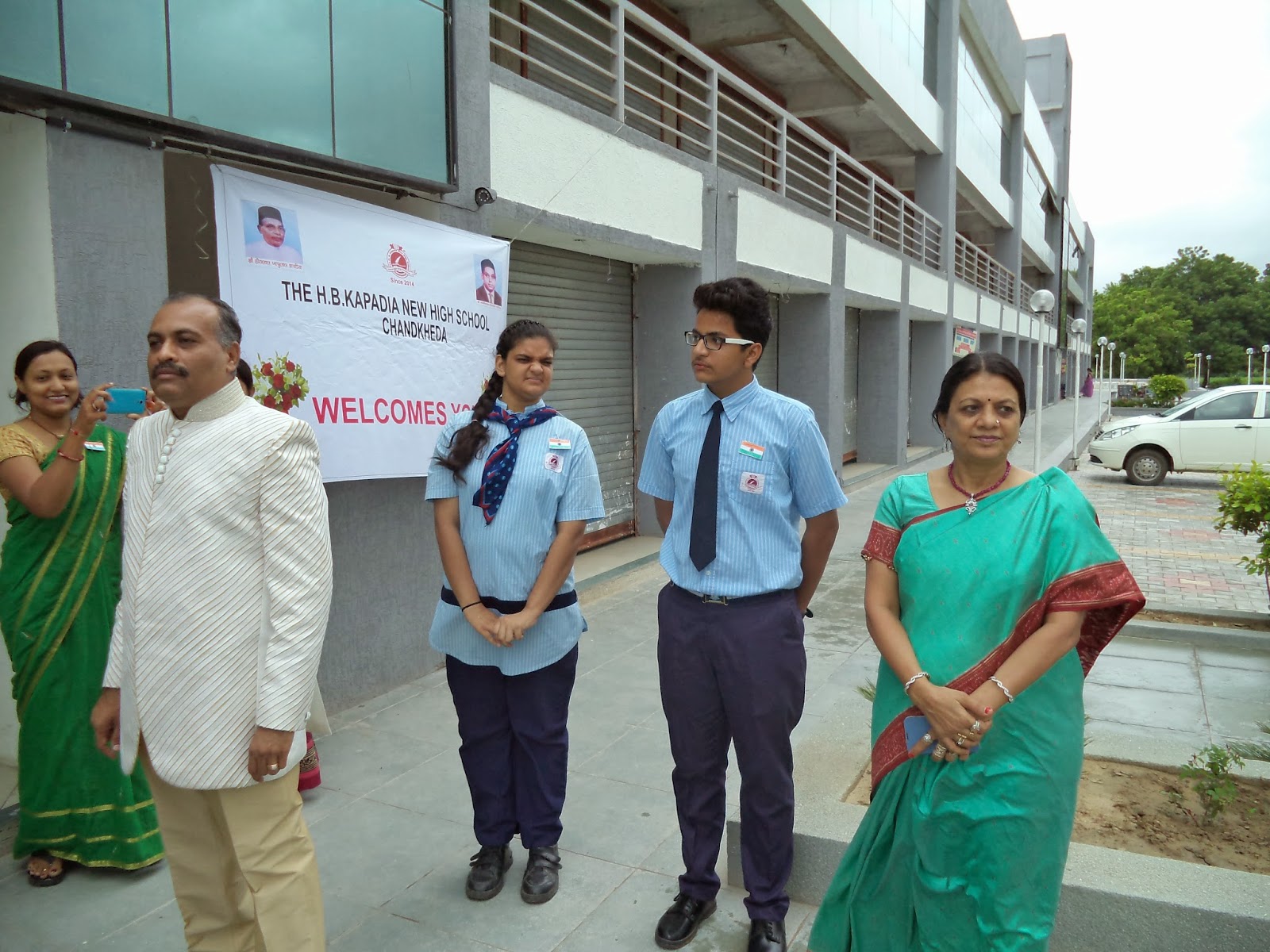 The H.B.Kapadia New High School, Chandkheda, Ahmedabad: Independence ...