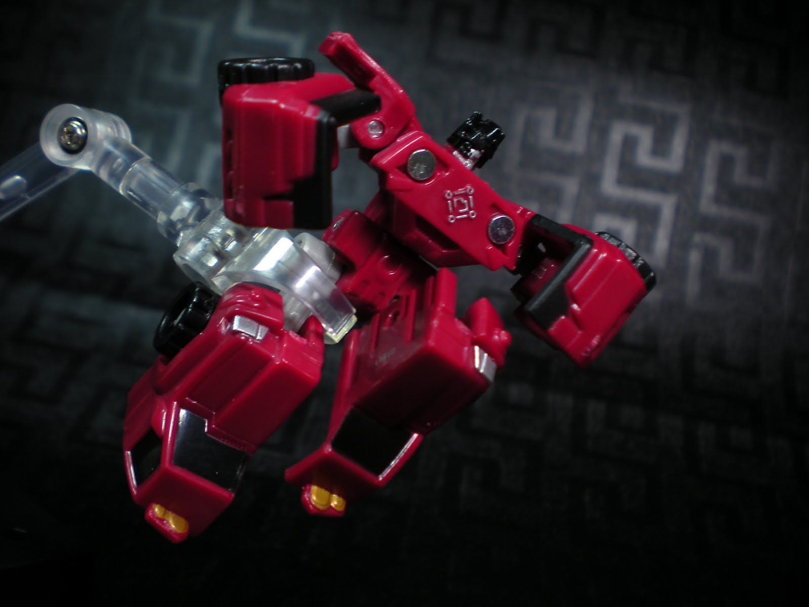 Review: [Hasbro] Transformers Drivetrain | Night's Corner