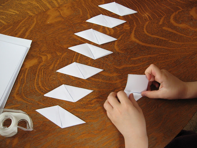 Almost Unschoolers: Paper Frisbee Geometry