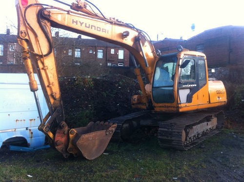 eBay Scam Hunter: hyundai 130 lc 3 excavator