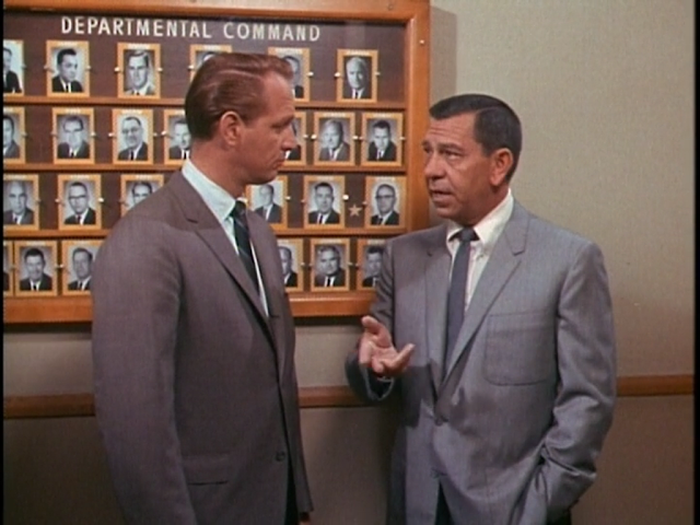 Everyone Nods: The Dragnet Style Files: "The Grenade" or "Mickey ...