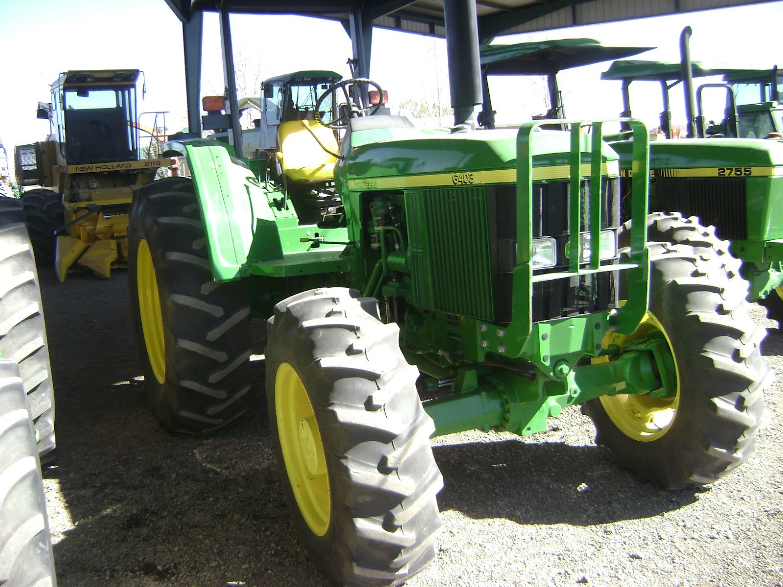MAQUINARIA AGRICOLA INDUSTRIAL: Tractor John Deere 6403 4x4 $29500 Dlls ...