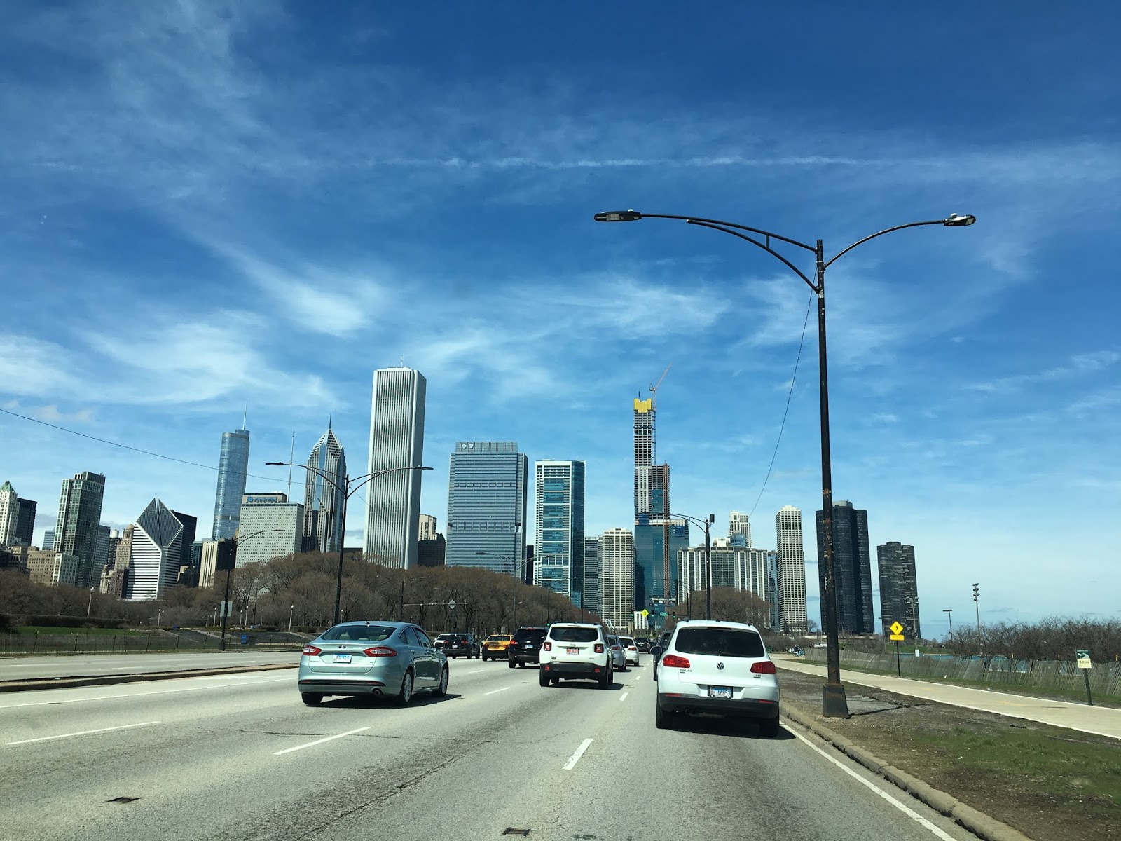 US Route 41 on Lake Shore Drive (Interstate 55 north to the Link Bridge)