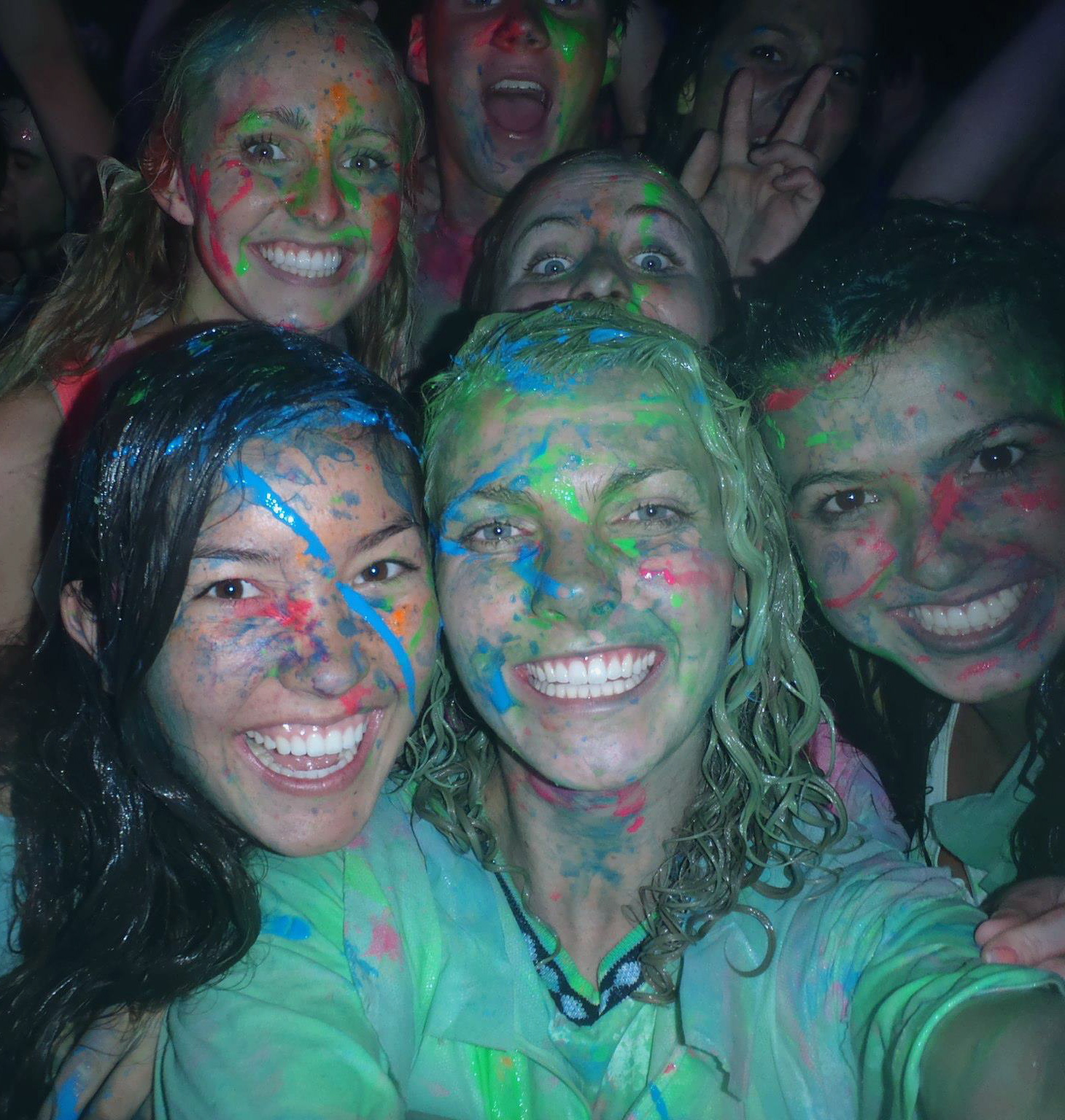 adventures with avery: world's largest paint party....DAY GLOW! ow! ow!