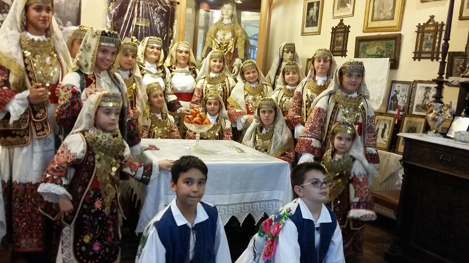 ΠΑΡΑΔΟΣΙΑΚΟΣ ΠΟΛΙΤΙΣΤΙΚΟΣ ΣΥΛΛΟΓΟΣ ΓΥΝΑΙΚΩΝ ΦΥΛΗΣ "ΦΥΛΑΣΙΑ": Μαΐου 2016