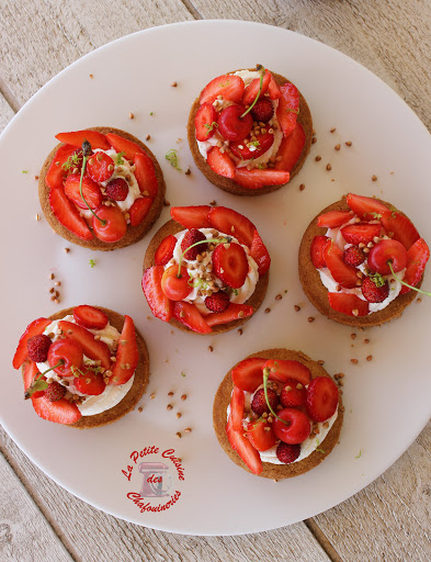 La petite cuisine des chafouineries: Tartelettes bretonnes aux fruits ...