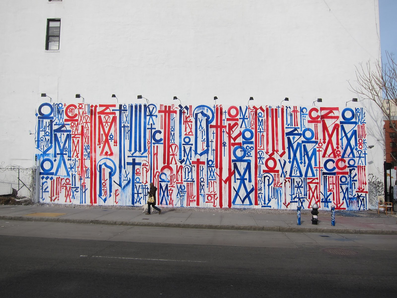 RETNA New Mural In NYC – StreetArtNews