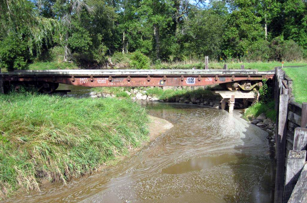 Just A Car Guy: old Milwaukee Road railroad boxcars that have been ...