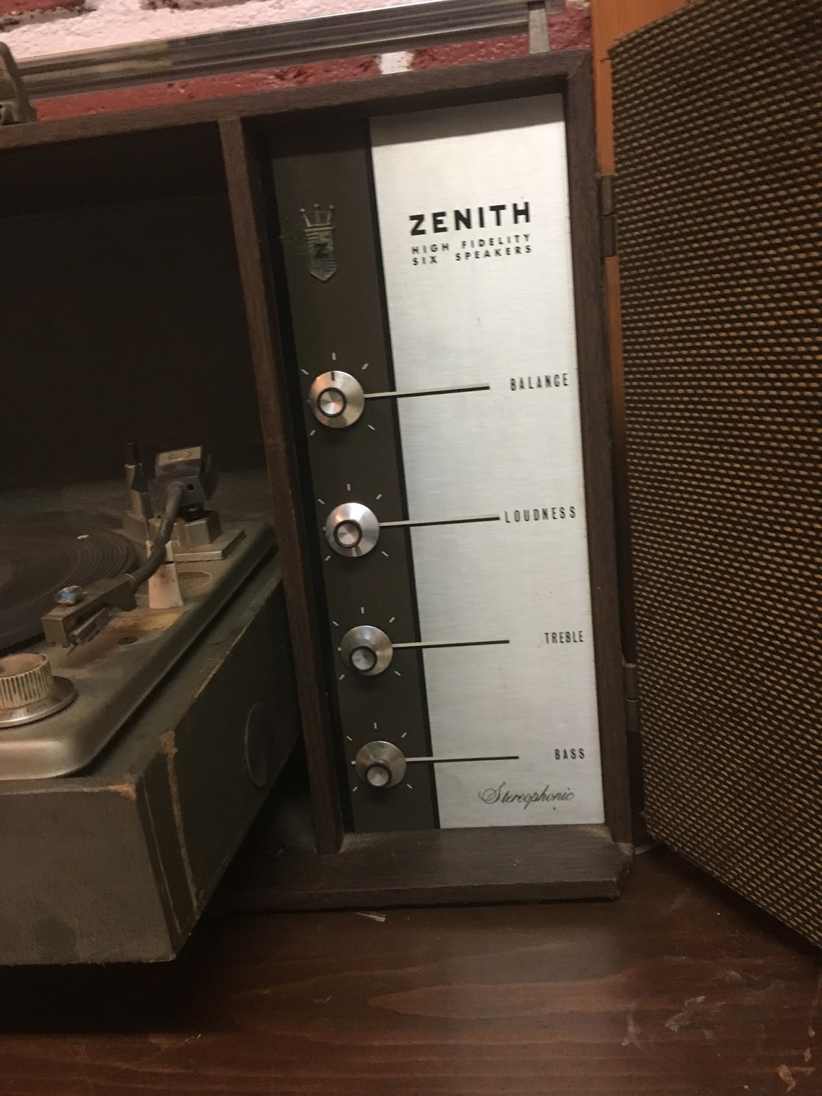 Colecciones: Zenith Stereophonic Solid State 1967 Model X 560W-1
