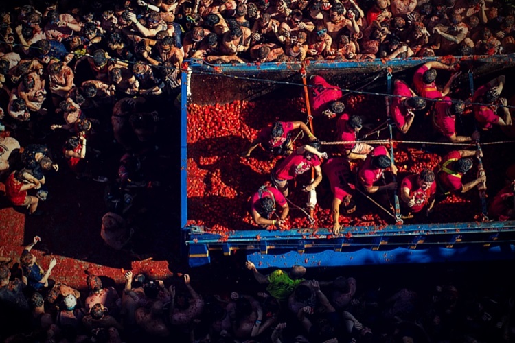 World's Largest Food Fight: Brief History of Tomatina Festival in Spain ...