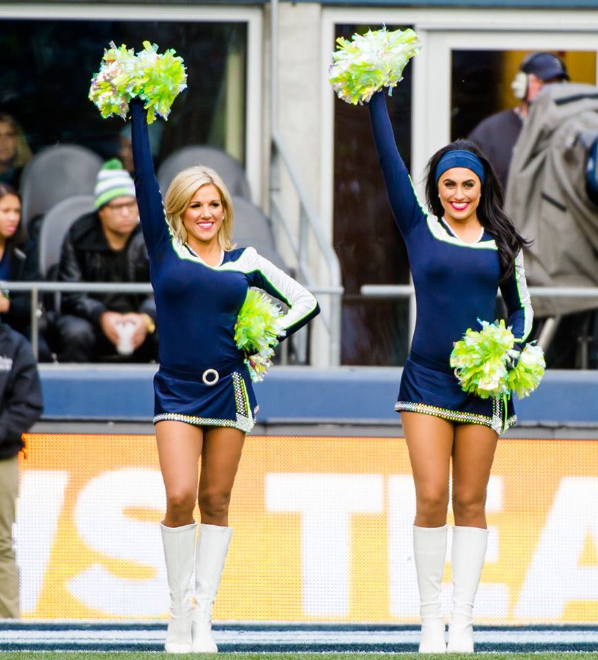 Pro Cheerleader Heaven The Seattle Seahawks Seagals Take Center Stage Tonight