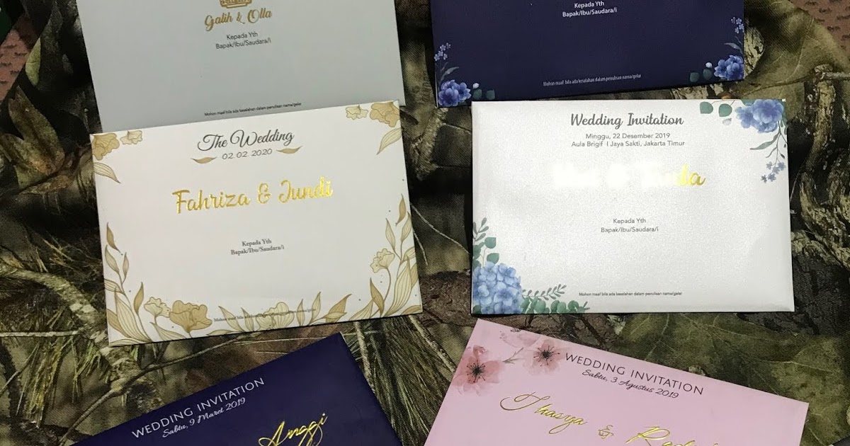 Undangan Pernikahan: Undangan Pernikahan Single Hardcover